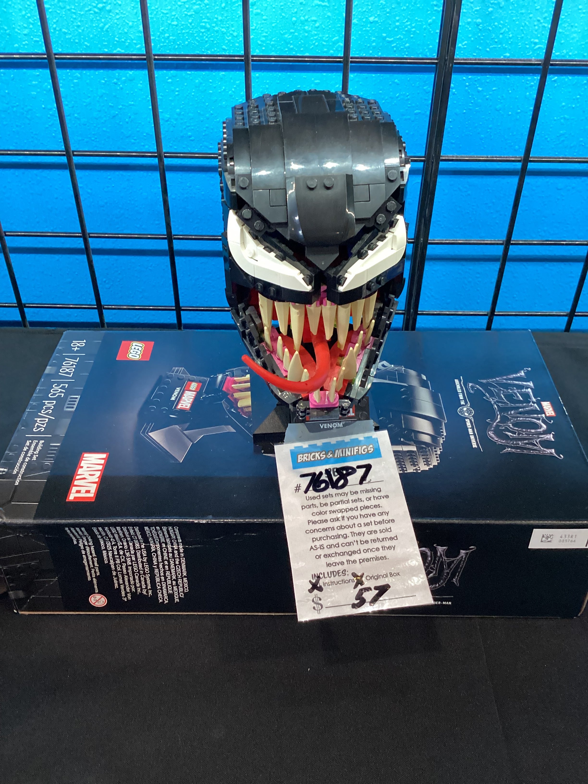 76187 Marvel: Spider-Man Venom Mask - [Pre-Owned ...